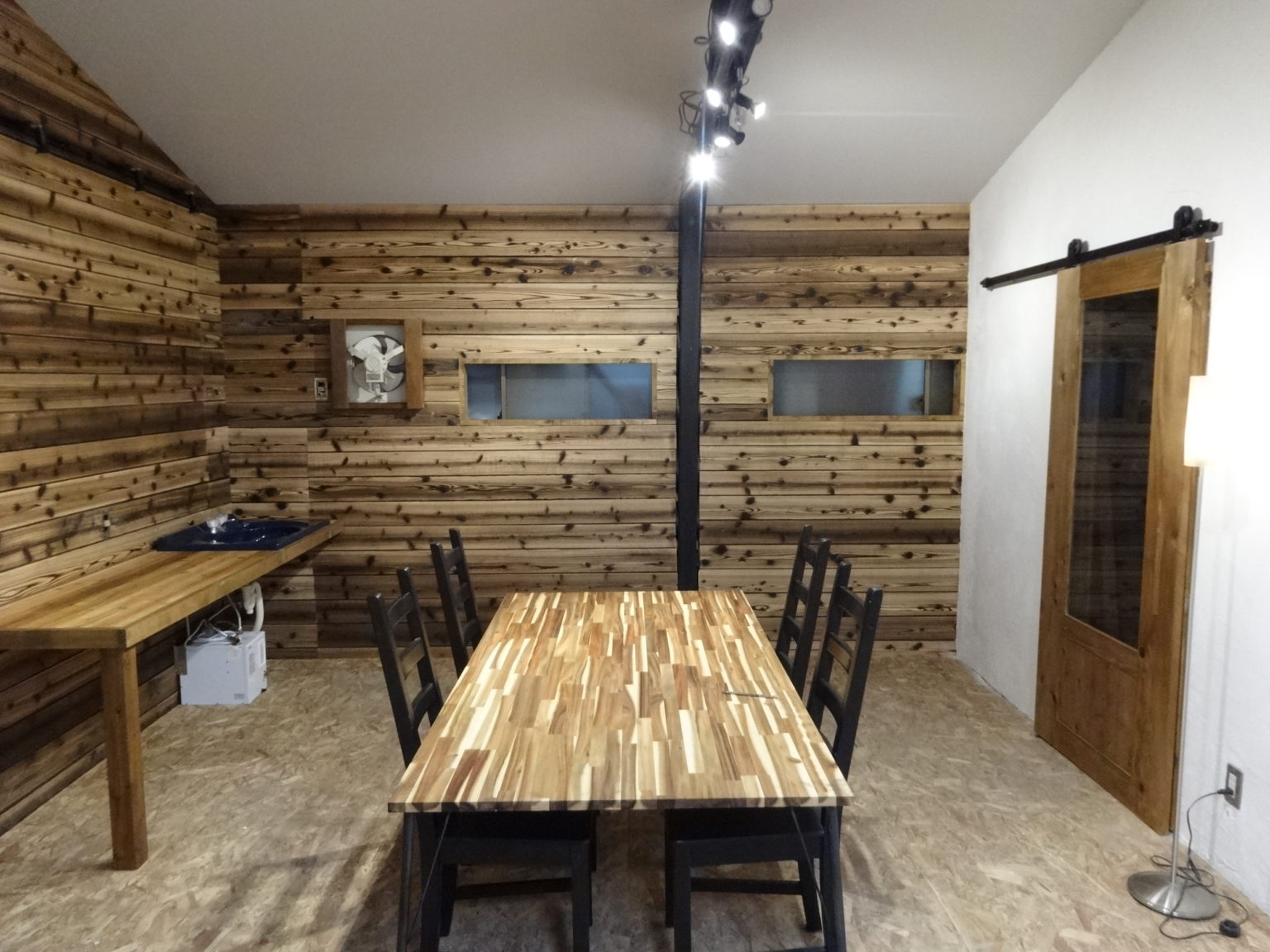 Break Room（休憩室）のリフォーム・ビフォーアフター ～アフター編～ | KONOCO【コノコ】interior,funiture workshop